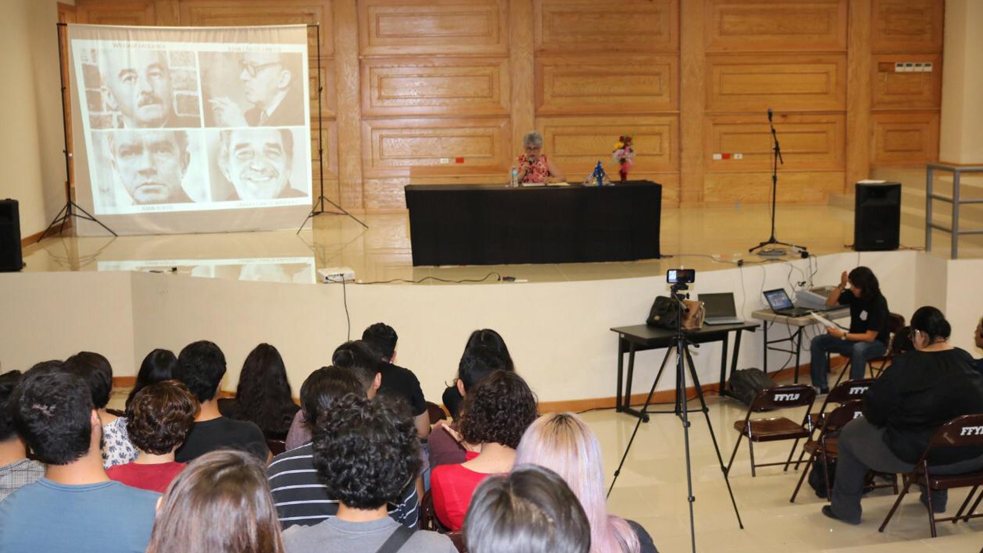 Destaca doctora Torres Torija narrativa hispanoamericana de Jesús Gardea