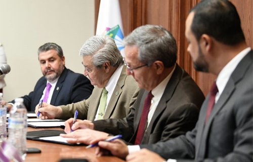 Firma UACH convenio con Desarrolladora Ruba
