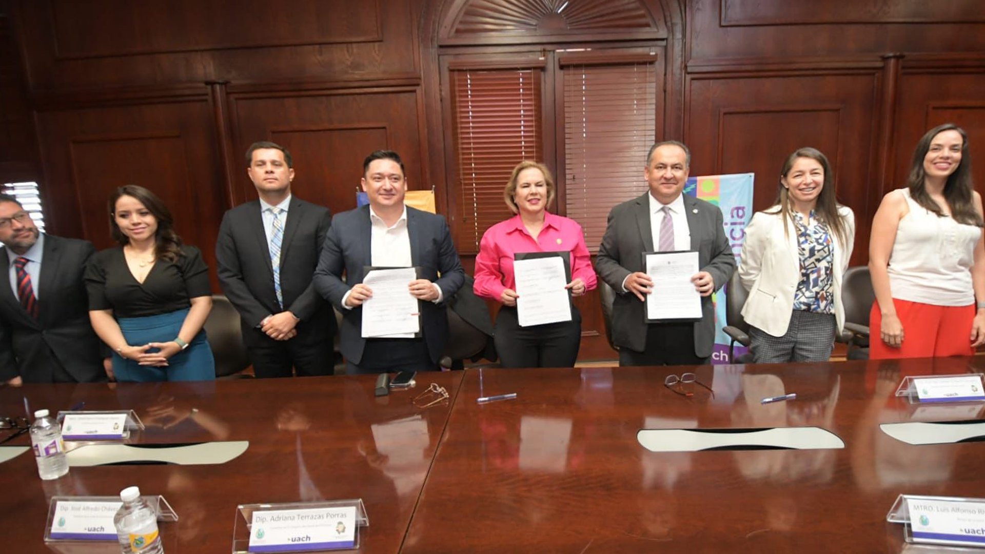 Firma la UACh convenio de colaboración con el H. Congreso del Estado